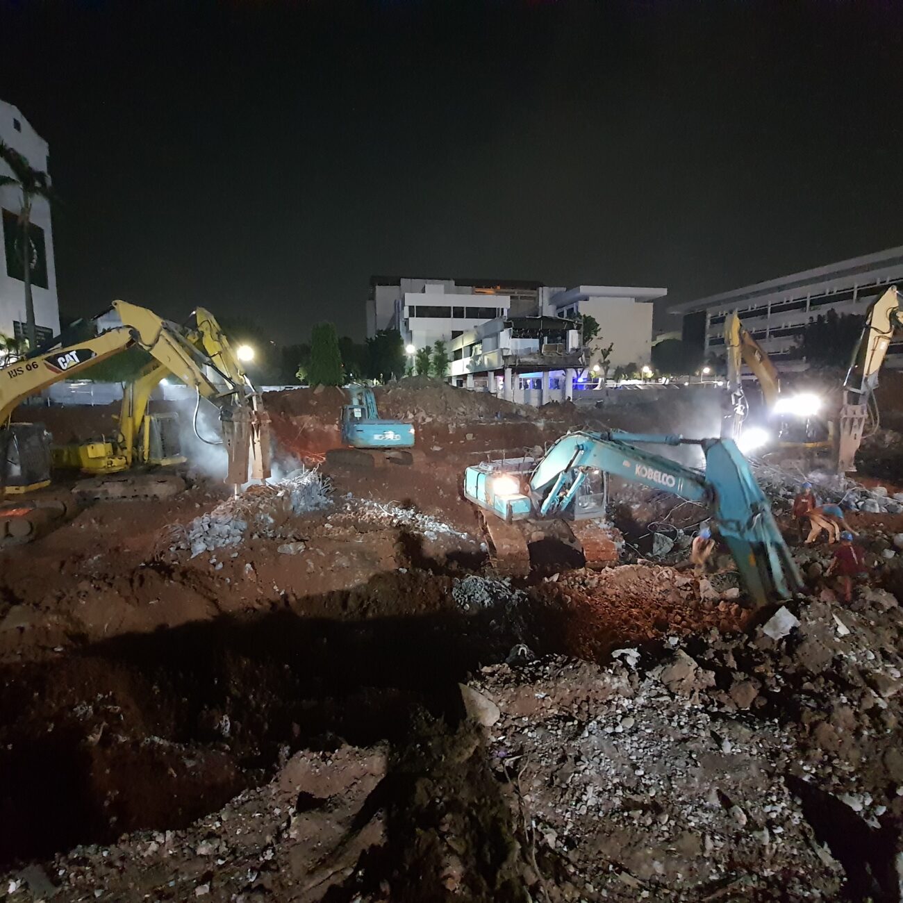 Layanan Jasa Bongkaran - PT. QAWI MULTI KONSTRUKSI
